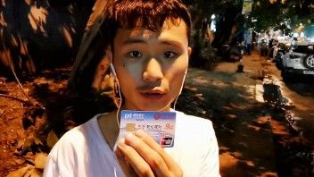 用中国银行卡在印度取款机取了9000块,没有中文服务,该如何操作