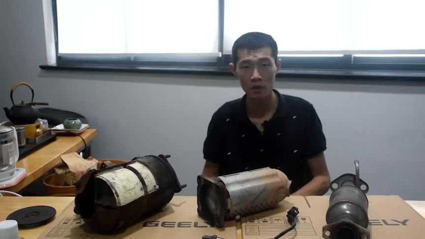 为什么车子年检一氧化碳超标,拿出这三个东西就明白了