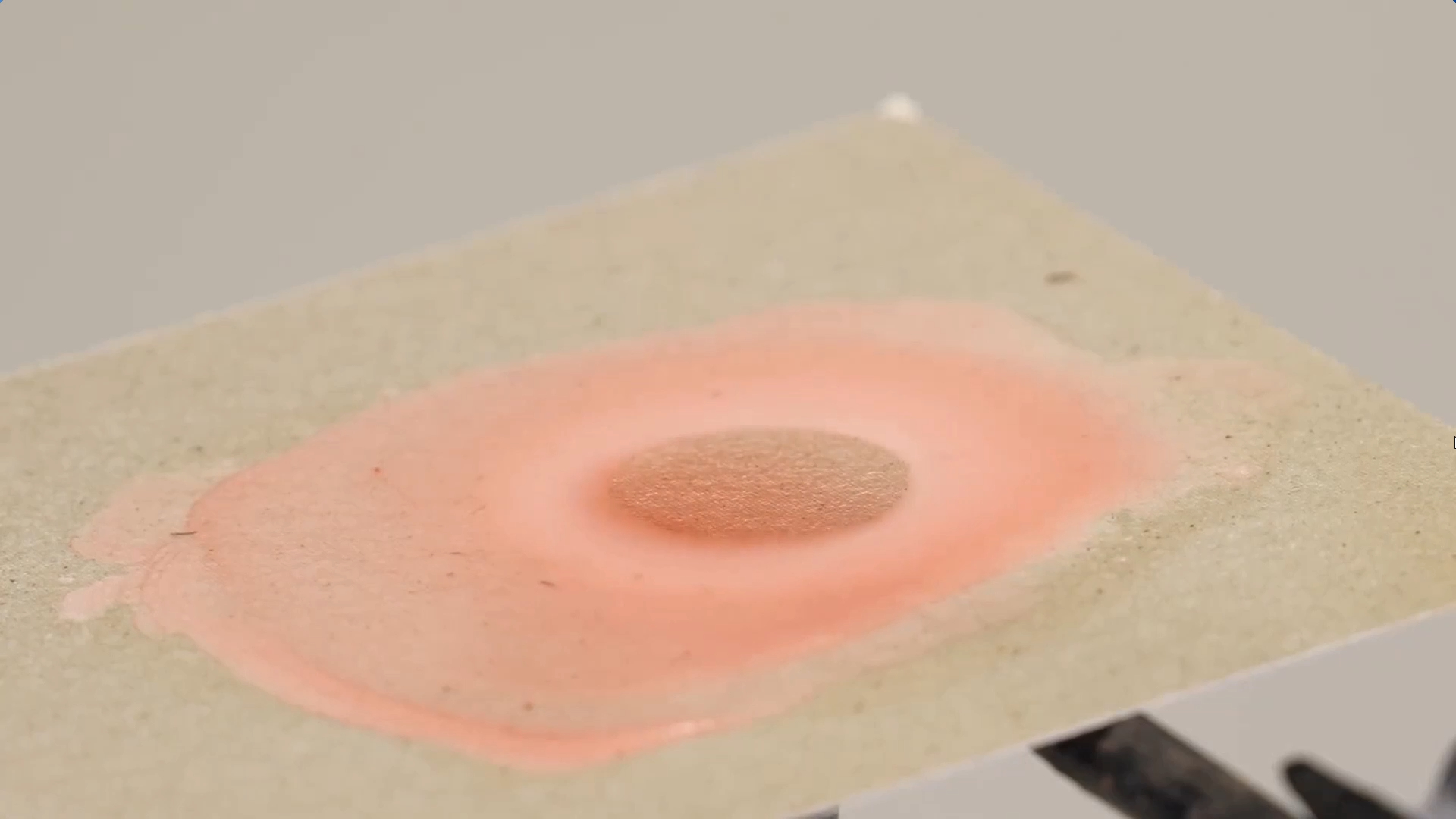 高中物理选修三:观察玻璃和云母片上的石蜡融化区域的形状