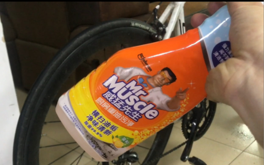 ...洗链条?公路自行车如何清洁飞轮,链条,牙盘?洗好传动,每天都骑新车…