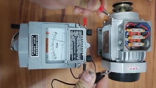 电工知识分享:如何利用摇表测量电动机的好坏?