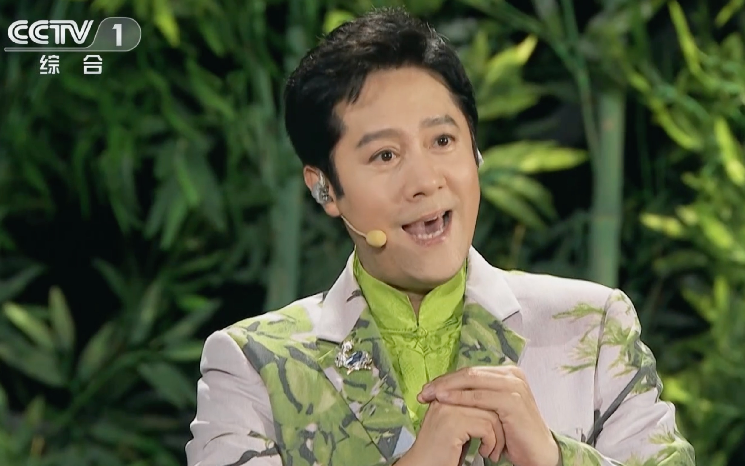 [2022央视中秋晚会]蔡国庆 张含韵《吉庆团圆》大三弦:陈晓忠