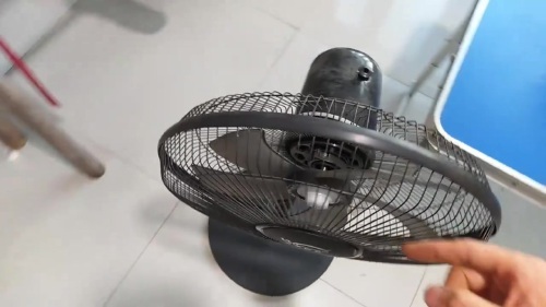 电风扇风叶不转电动机嗡嗡声?电动机启动电容的测量方法