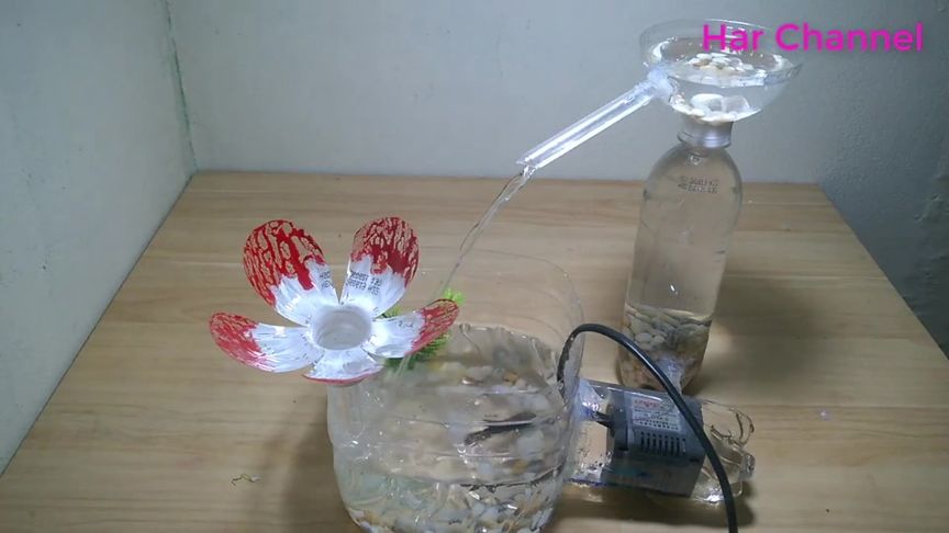两个塑料瓶加一个塑料桶,轻松制作可循环水的鱼缸系统