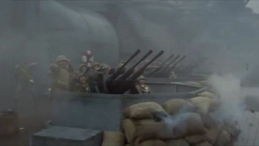 二战海战大片,史上最大战列舰大和号,惨遭数百架战机击沉