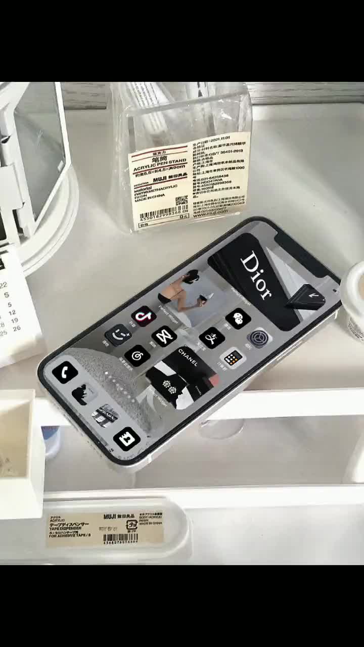 13香到后的第一件事就是整理桌面