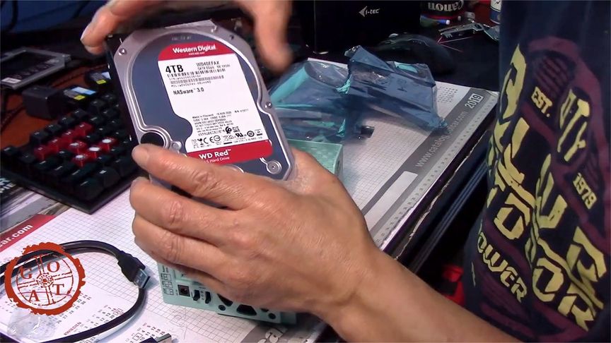 自己动手DIY个4TB RAID 1 模式的磁盘阵列数据备份硬盘
