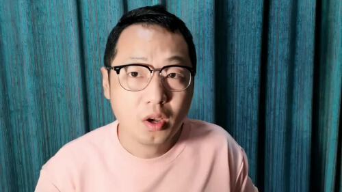 小米汽车的标签中的逐步模糊化