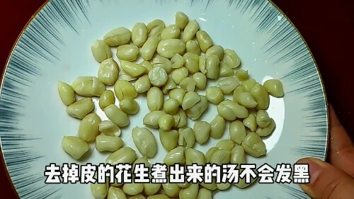 排骨藕汤的家常做法,步骤详细,汤汁香浓软糯入味
