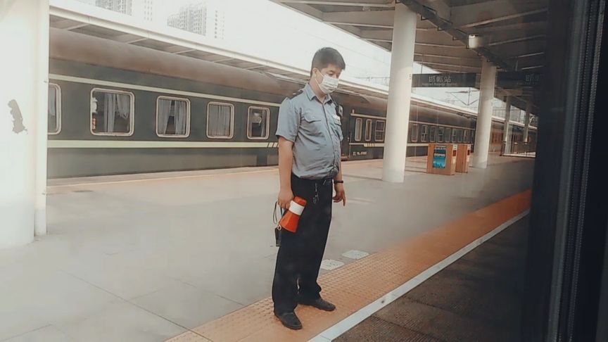 我坐的火车T168,马上到达邯郸火车站,看看车窗外景是什么样子