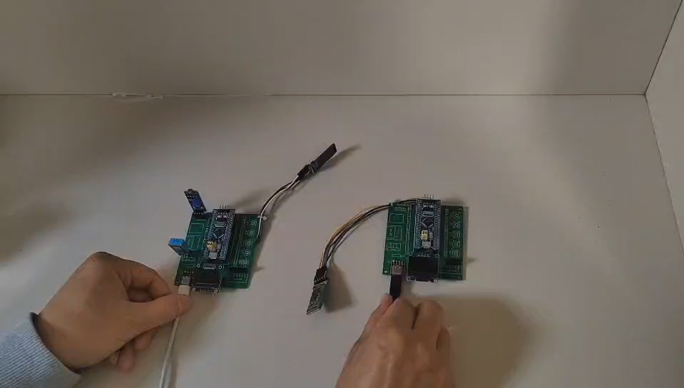 【单片机毕业设计选题24061】-基于蓝牙的单片机无线通信系统