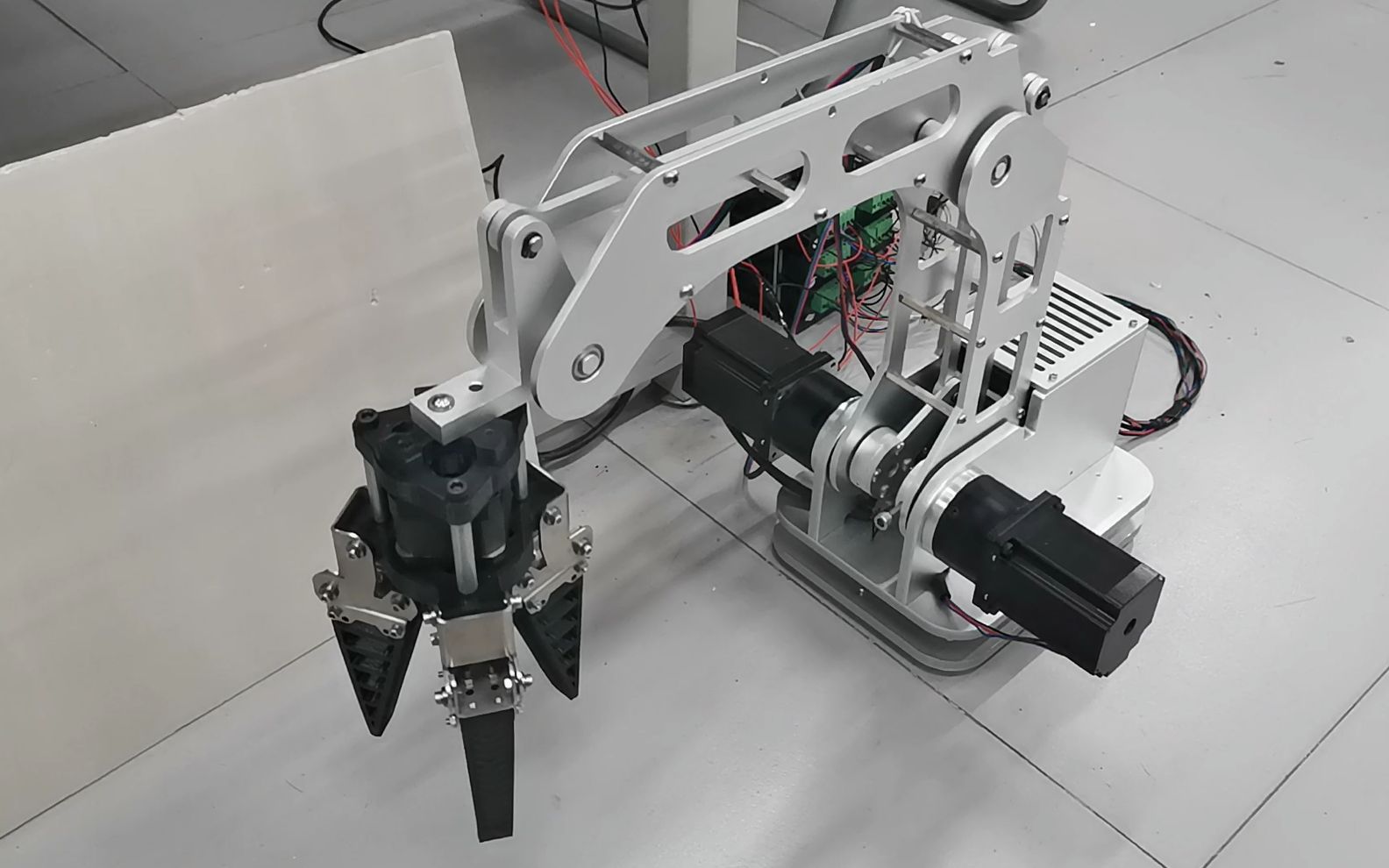 基于K210的视觉抓取机械臂