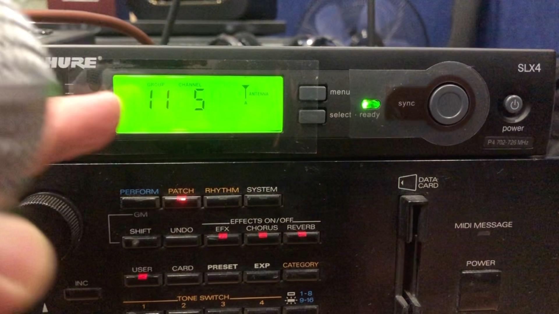 SHURE舒尔无线话筒如何对频