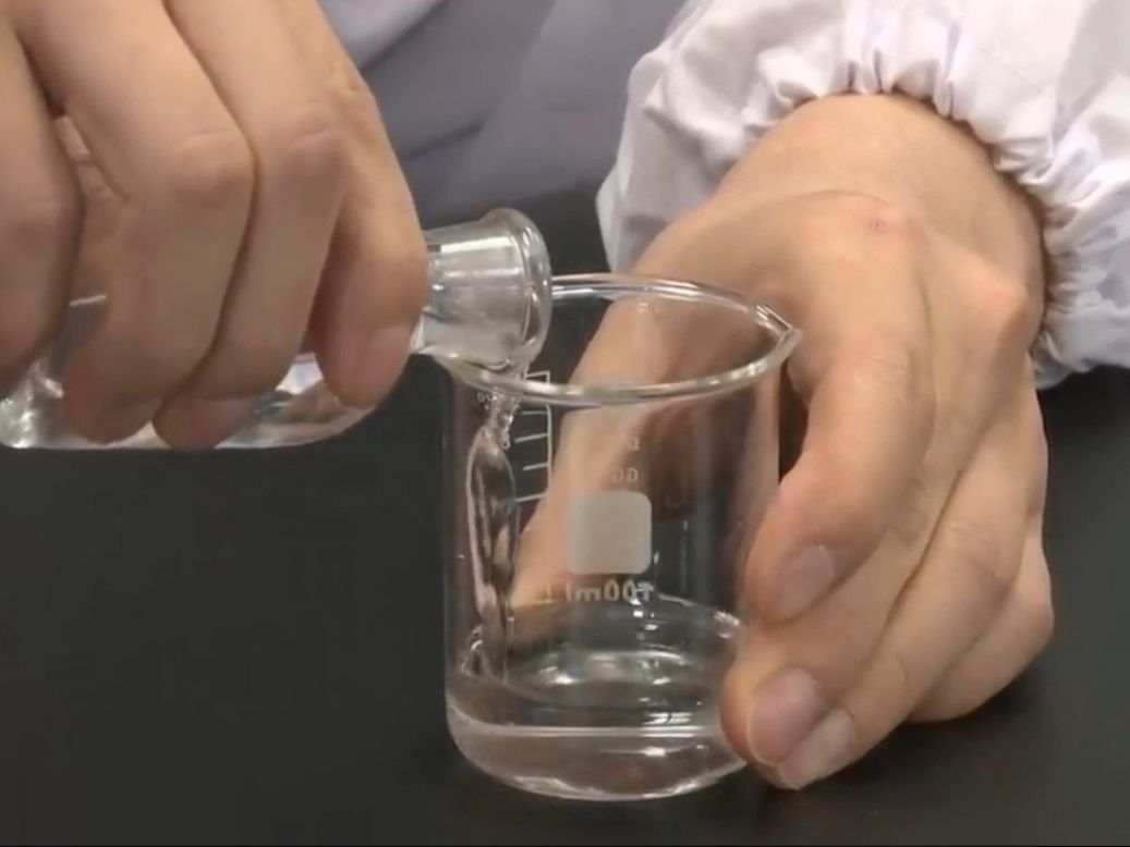 化学实验-钠与水,钠与乙醇