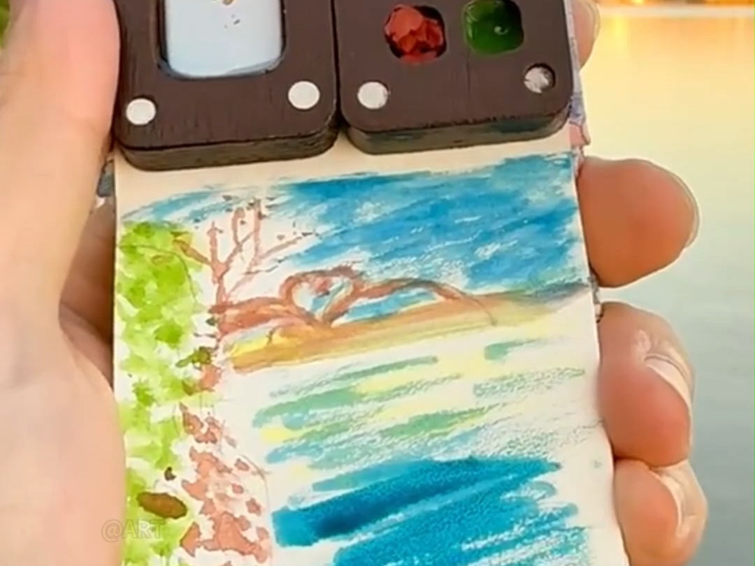 赶在太阳下山前作画