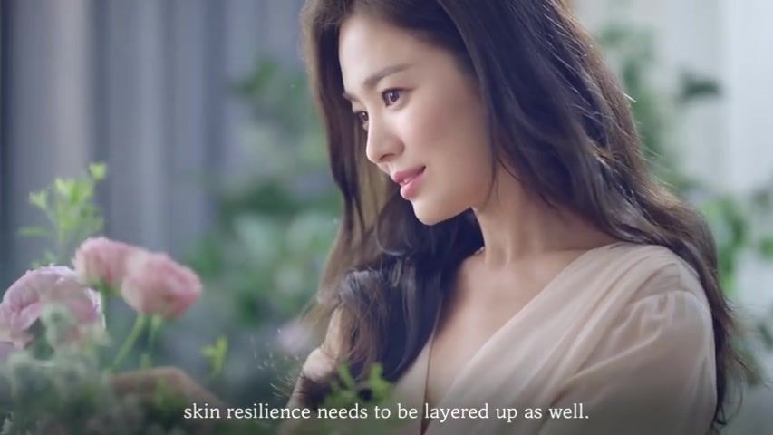 仙女乔妹,美丽如花,宋慧乔最新护肤品广告代言