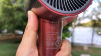 诗杭罗拉吹风机两个吹风嘴的使用演示