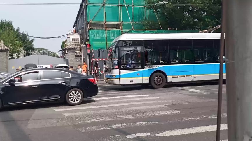 #北京公交 124-90521766青年双源无轨电车