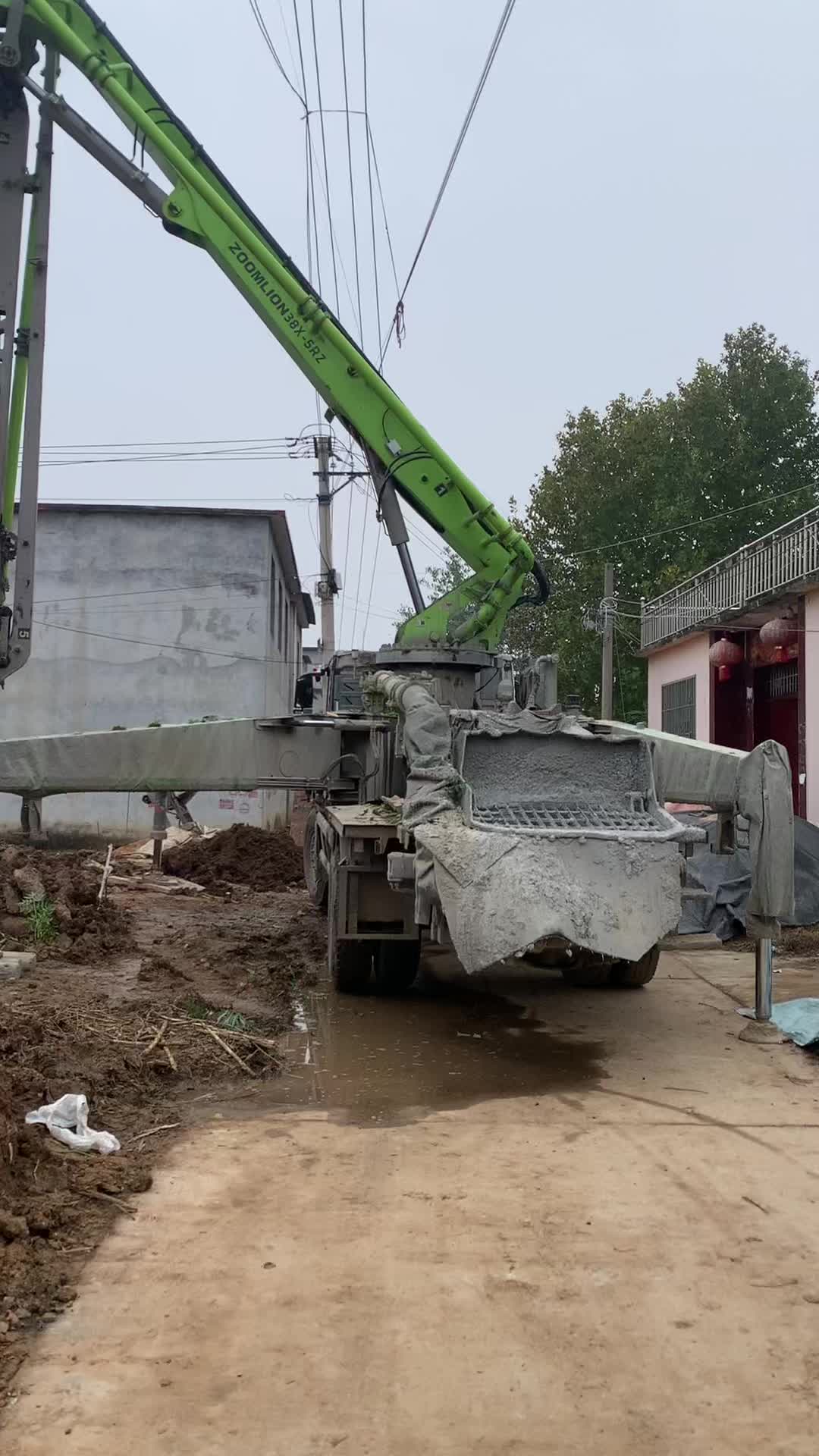 #浇筑混凝土 #施工现场实拍 #混凝土施工