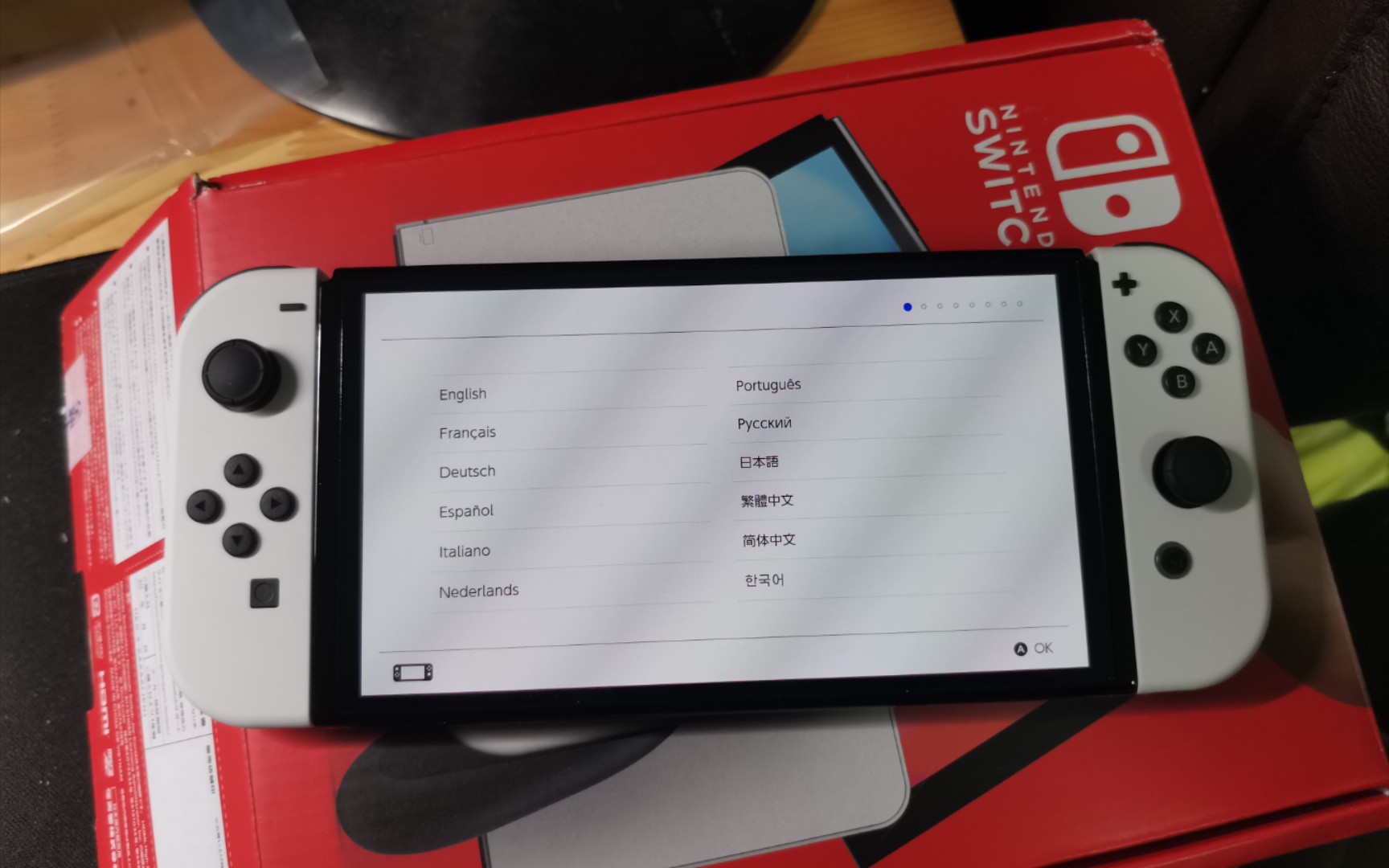 等等党等了五年的switch(日版OLED)