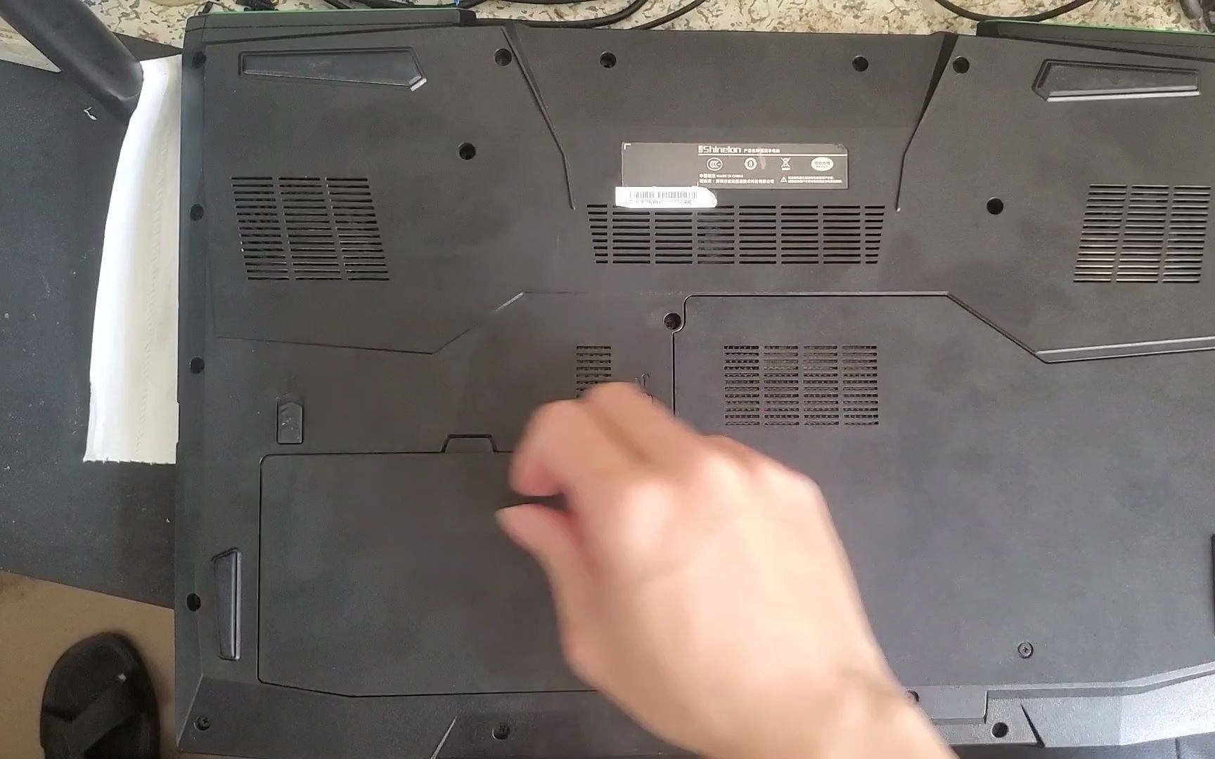 机械革命x6ti x7ti f117 火影金刚t2 拆机教程
