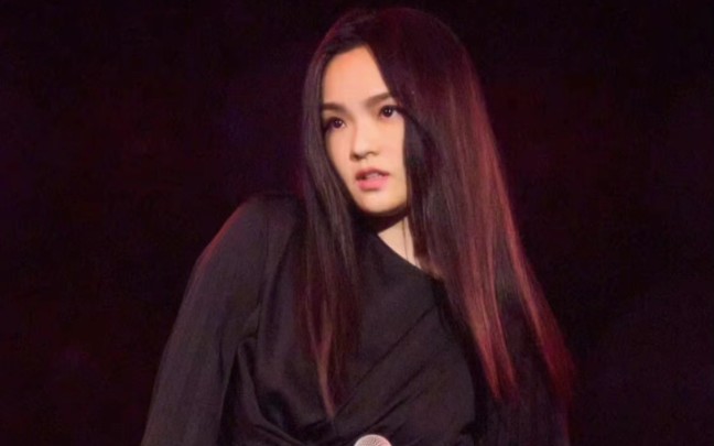 《华语唱跳女歌手第一人》