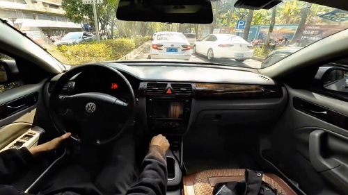 手动挡不堵车时,它哪里都好,一遇到堵车时,离合踩得你怀疑人生