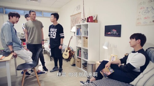 班长殿下:校霸为了女学霸,竟帮忙修改教务系统,不可思议
