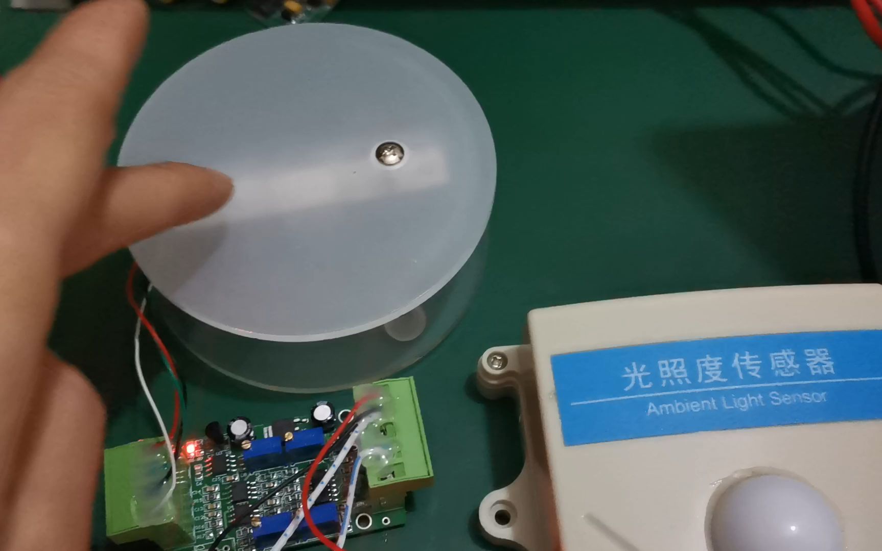 117---基于STM32单片机ModBus模拟数据采集器设计