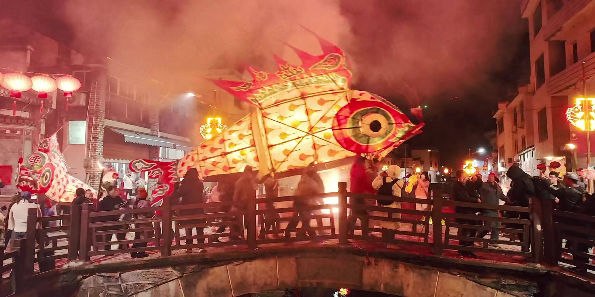 ...来感受震撼的徽州年!#汪满田鱼灯 #非遗文化里的年味有多浓 #正月...