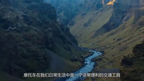 把喇叭装在摩托排气管上,拧下油门的那一刻,最靓的仔上街了!