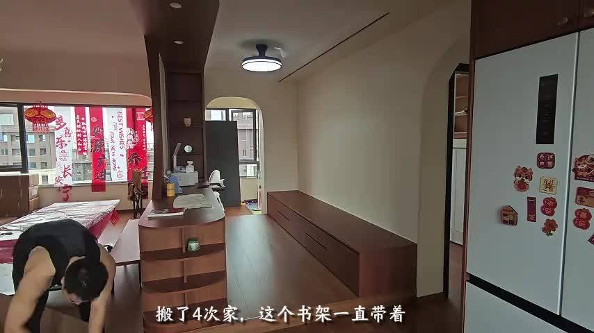 搬了4次家,这个书架我都一直带着,太好用了。 每次家里看到一面书架...