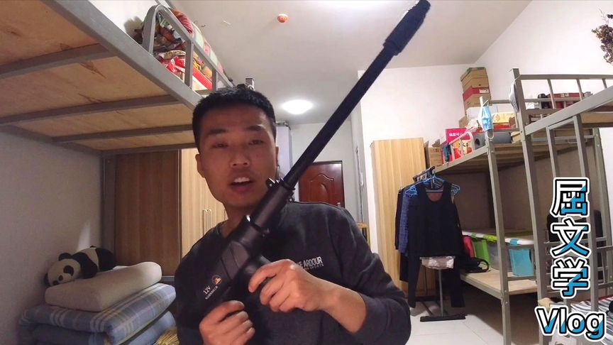 开箱不到200元的无线便携式锂电池洗车枪,真的还蛮不错的。