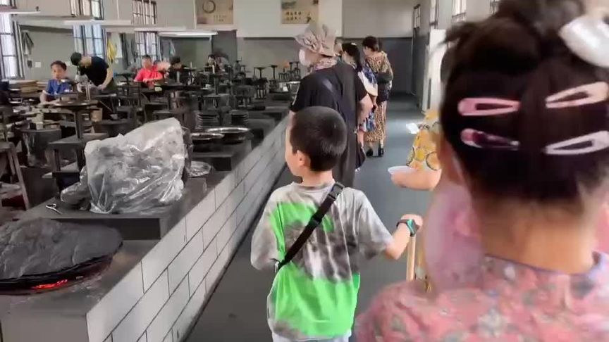 #梦想之旅dt 在歙县老胡开文墨厂 参观非遗徽墨制作过程