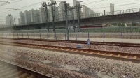 K268次到达石家庄站23站台 晚点约110分钟