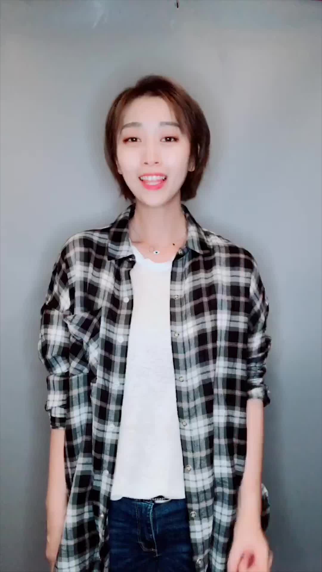 《祖国的花朵》手势舞慢动作教程