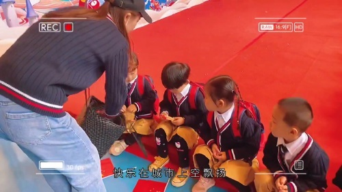 阳光幼儿园小班户外社会实践活动