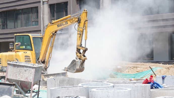 果然视频|夏日正当空,重点项目建设施工忙不停