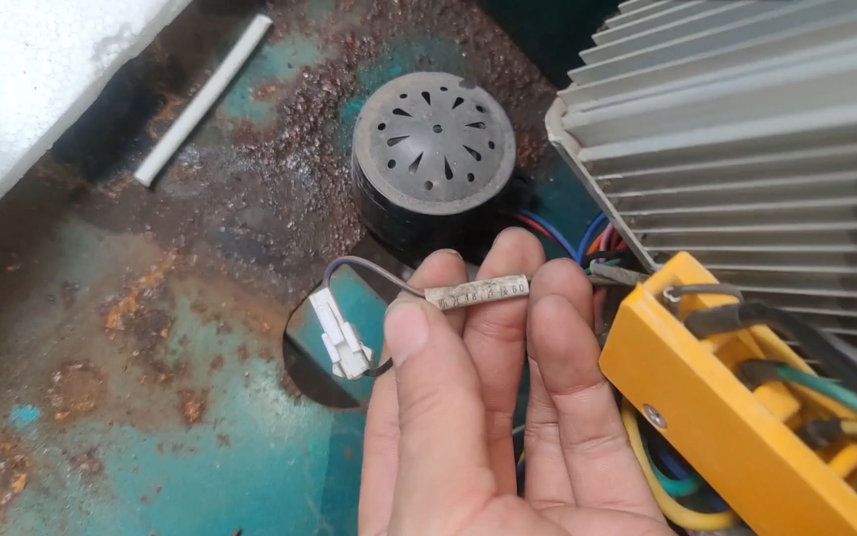 电动车60V怎么改48V,动下这条线就行了,非常简单一看就会