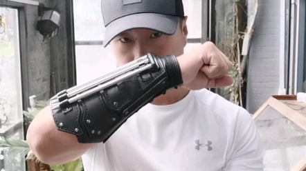 飞针护臂防御稳定性测试!六棱针型受到撞击容易自身旋转导致松动,...