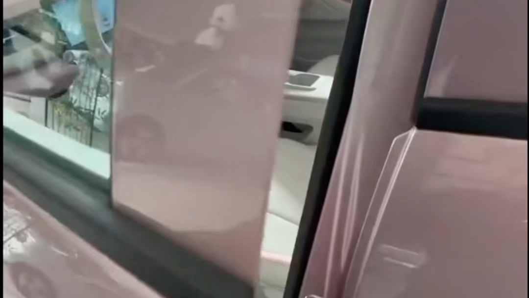 #吉利几何汽车 @我们G Family 吉利几何E萤火虫真好看!高级大气上...