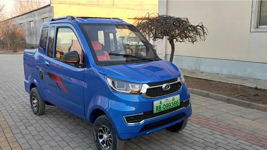 双排皮卡车,家居低速代步车,油电两用续航远,70公分后斗