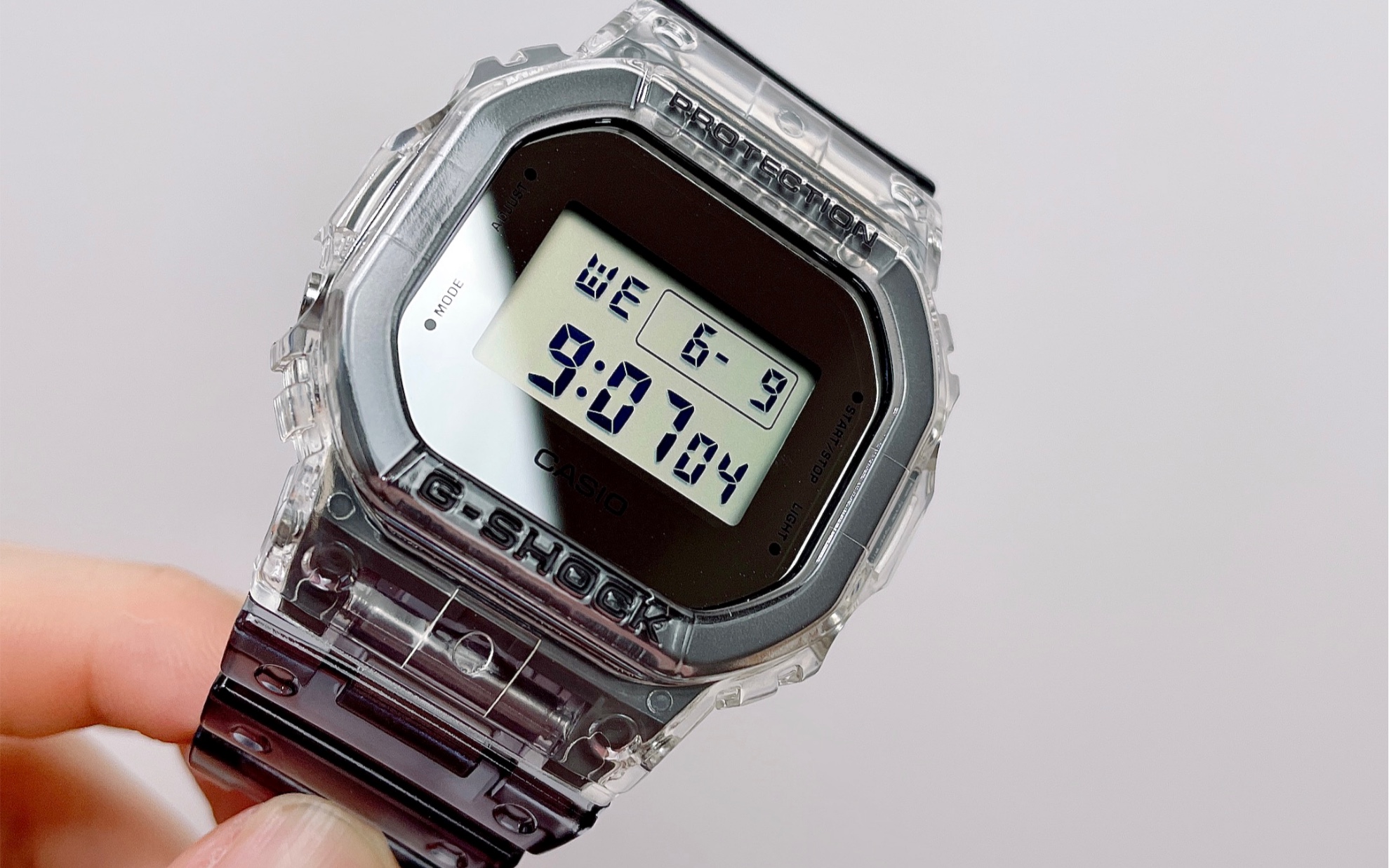 卡西欧王一博同款 冰轫1.0小方块 DW-5600SK-1 外观及功能展示