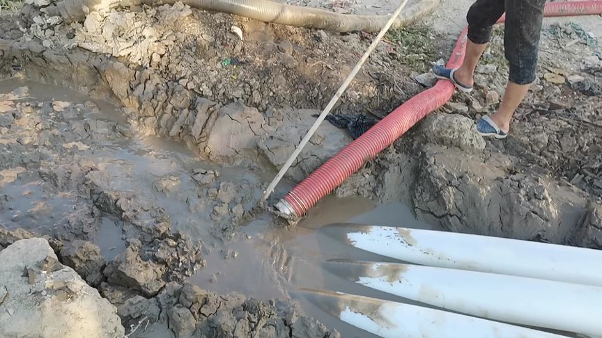 非开挖拖拉管牵引管过程