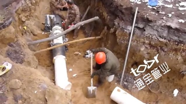 供热管道-PERTII型聚氨酯保温管现场安装视频