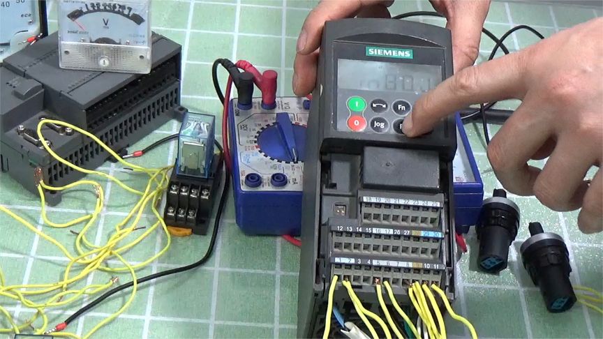 14第八课 变频器操作及参数设置模拟量输出