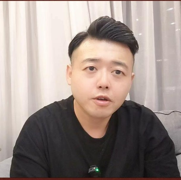 卷卷卷哟哟哟 