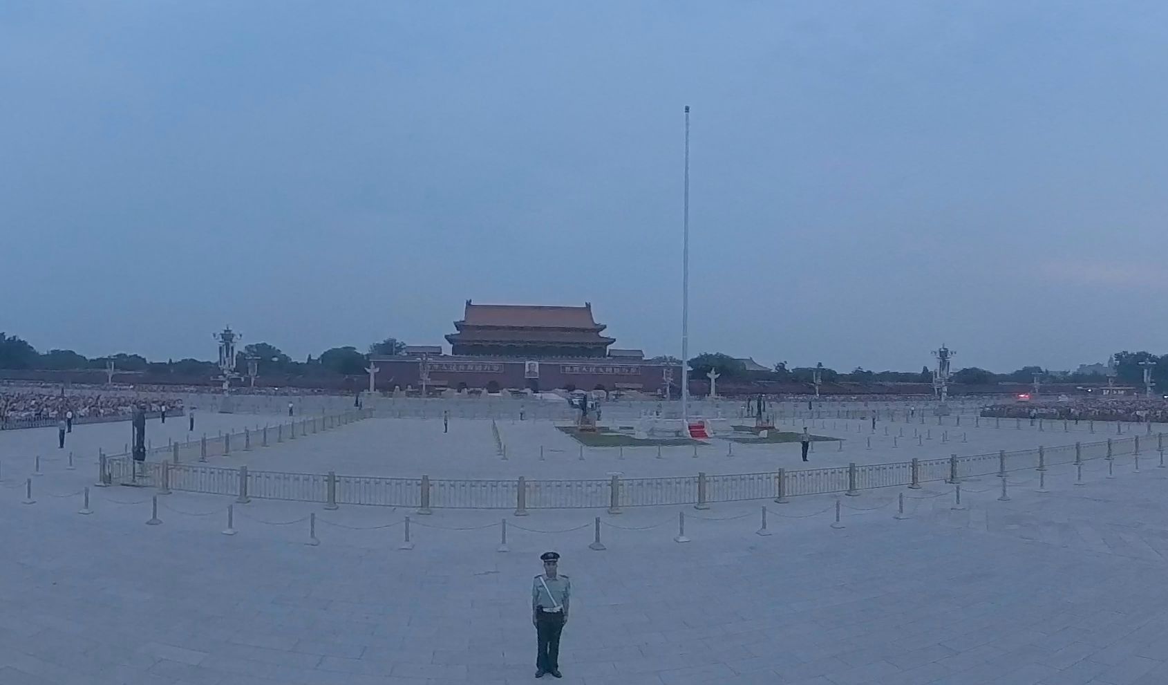 【全景VR视频5.7K】北京天安门广场C位航拍视角第一排超震撼升旗...
