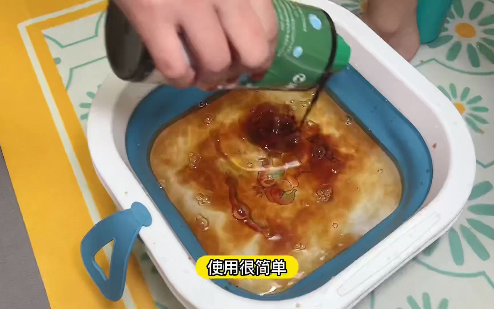 妈妈们都知道用艾草泡脚的好处,天冷的时候要多用艾草给孩子泡泡脚,...