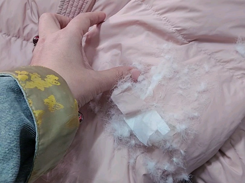 羽绒服 破洞 绣补